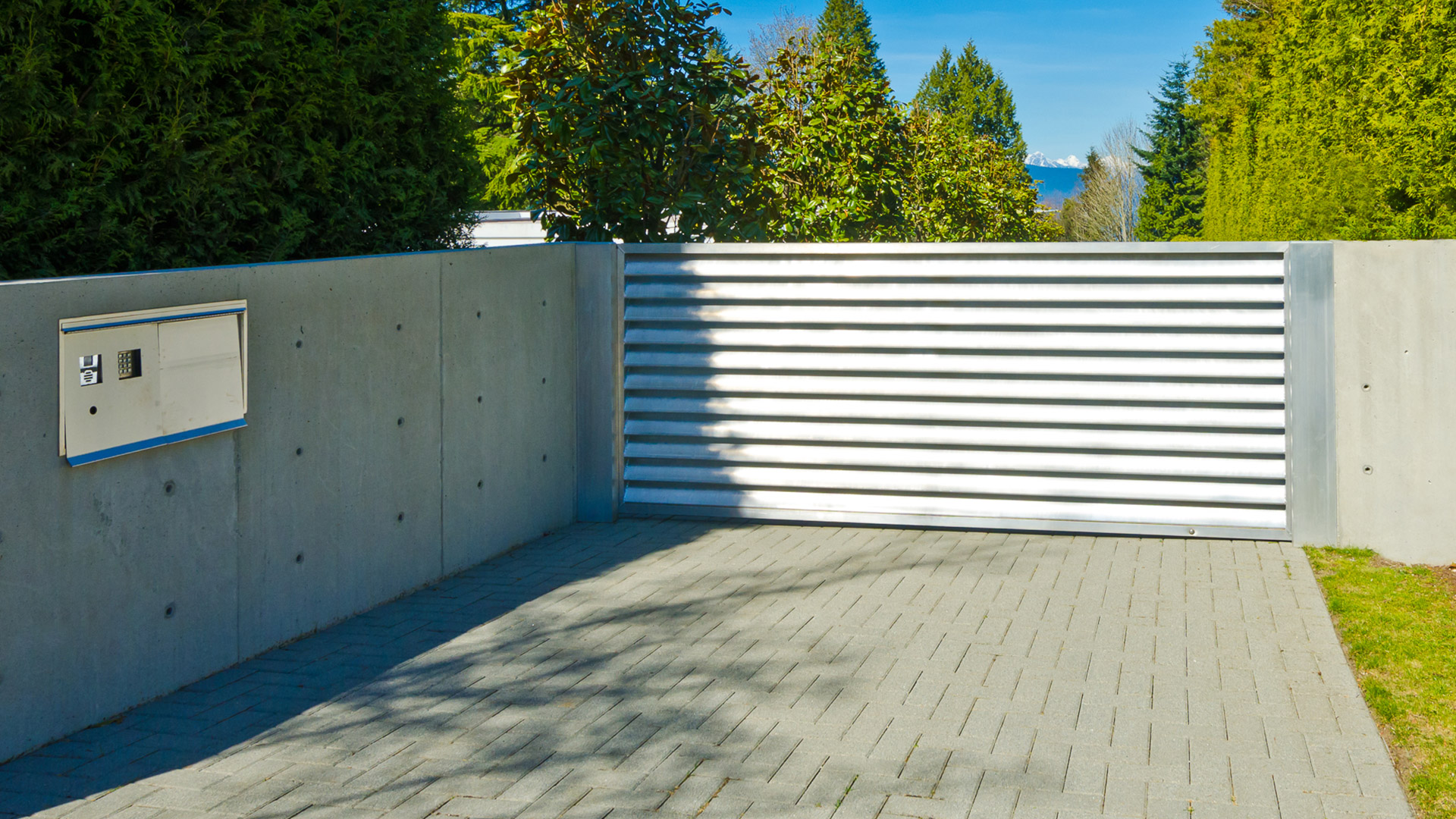 Protect your privacy with a range of fencing solutions (Brisbane) | FenceCo
